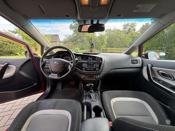 Sarkans Kia Ceed 2013 Trakai, ar dzinēja tilpumu 1.58 L un nobraukumu 246 tūkst. km par 5500 €, foto 9 vietnē AUTOMOTO.COM.LV