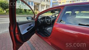 Sarkans Kia Ceed 2015 Liepāja, ar dzinēja tilpumu 1.60 L un nobraukumu 99 tūkst. km par 6800 €, foto 6 vietnē AUTOMOTO.COM.LV