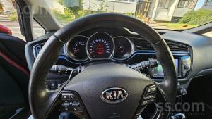 Sarkans Kia Ceed 2015 Liepāja, ar dzinēja tilpumu 1.60 L un nobraukumu 99 tūkst. km par 6800 €, foto 8 vietnē AUTOMOTO.COM.LV