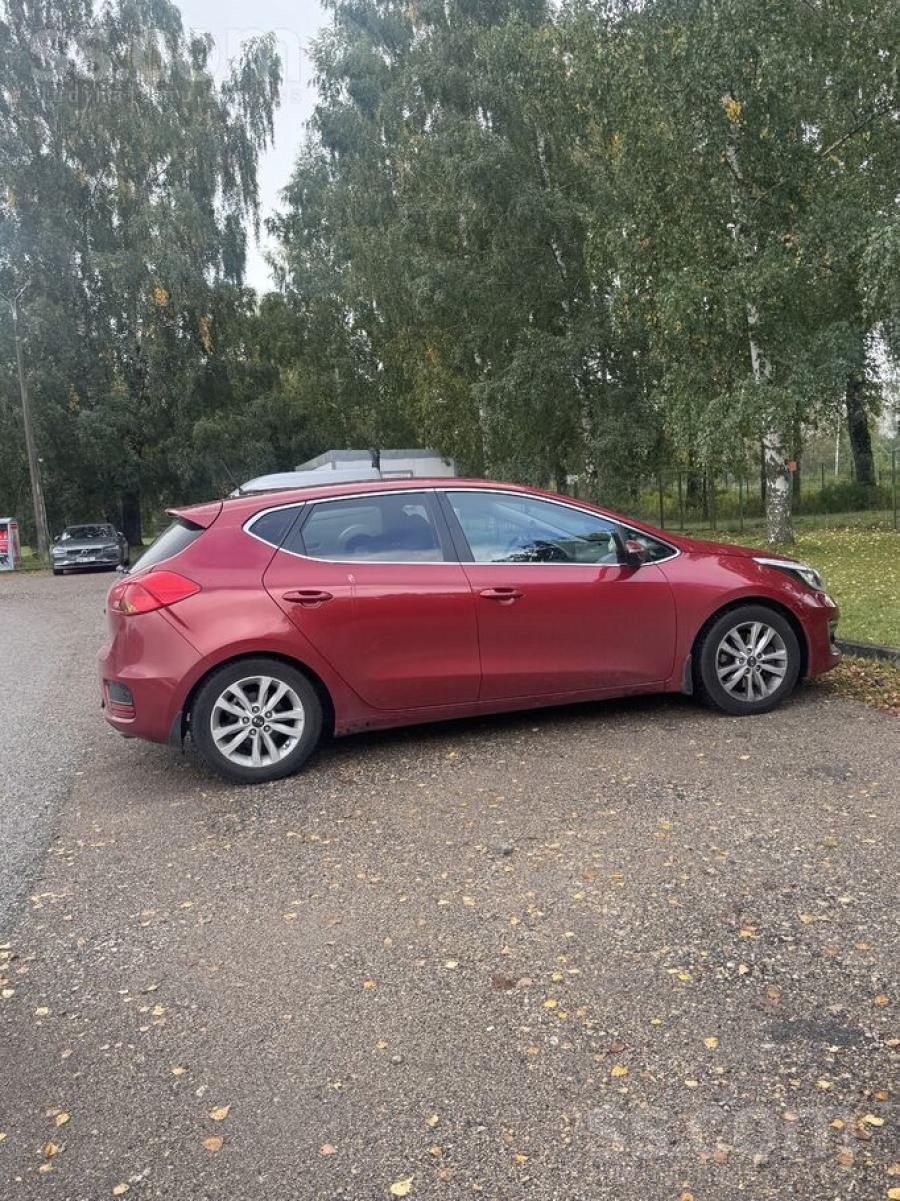 Sarkans Kia Ceed 2016 Rīga, ar dzinēja tilpumu 1.60 L un nobraukumu 211 tūkst. km par 4400 €, foto 4 vietnē AUTOMOTO.COM.LV