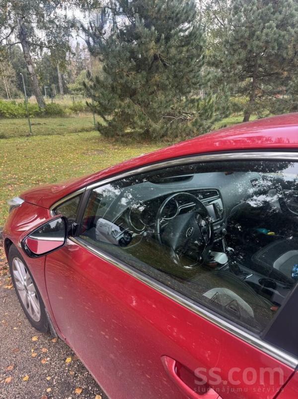 Красный Киа Сид 2016 в Рига, объемом двигателя 1.60 л и пробегом 211 тыс. км за 4400 €, фото 6 на AUTOMOTO.COM.LV