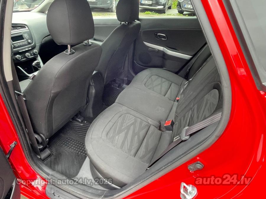 Sarkans Kia Ceed 2017 Tartu, ar dzinēja tilpumu 1.60 L un nobraukumu 88 tūkst. km par 8490 €, foto 12 vietnē AUTOMOTO.COM.LV