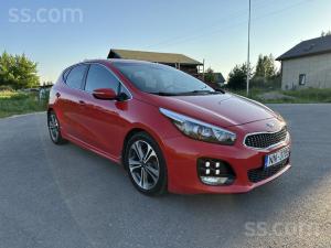 Red Kia Ceed 2017 in Riga, with an engine capacity of 1.60 L and mileage of 111 thousand km for 8000 €, photo 4 on AUTOMOTO.COM.LV