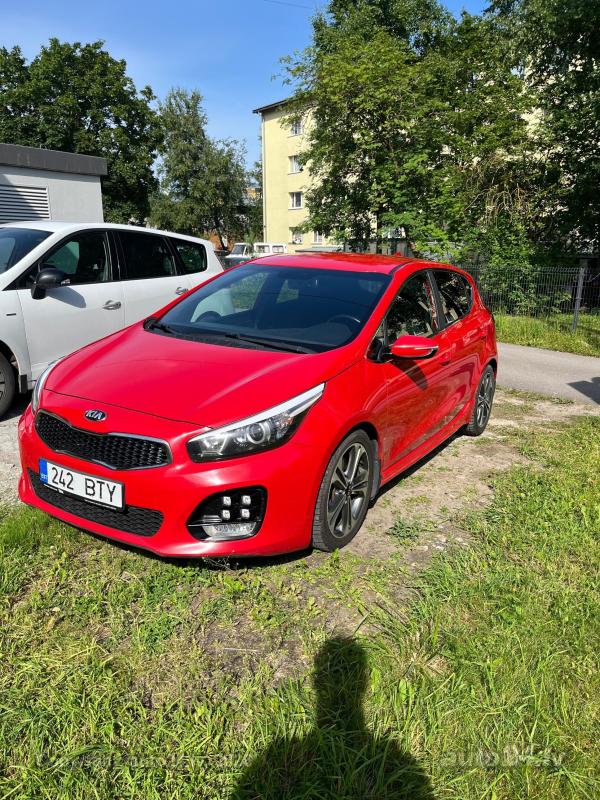 Red Kia Ceed 2017 in Tallinn, with an engine capacity of 1.60 L and mileage of 132 thousand km for 9300 €, photo 2 on AUTOMOTO.COM.LV