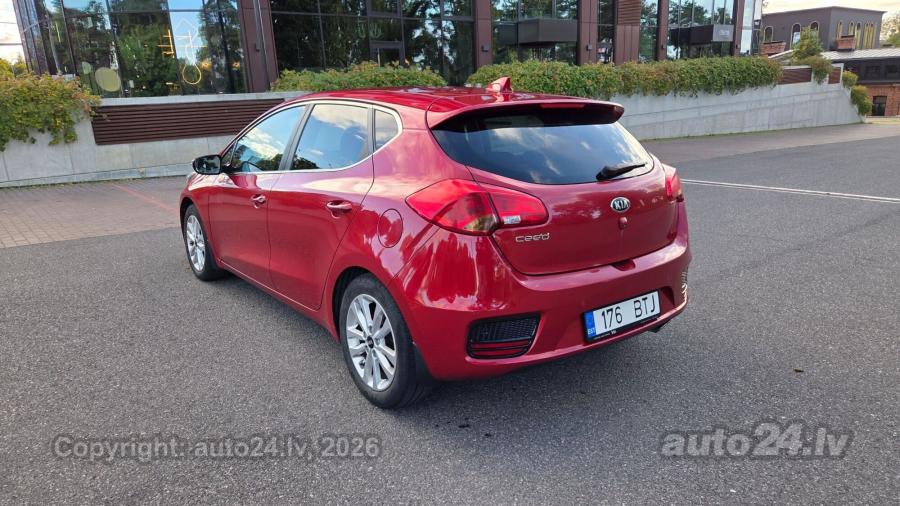Red Kia Ceed 2017 in Tallinn, with an engine capacity of 1.60 L and mileage of 168 thousand km for 6990 €, photo 4 on AUTOMOTO.COM.LV