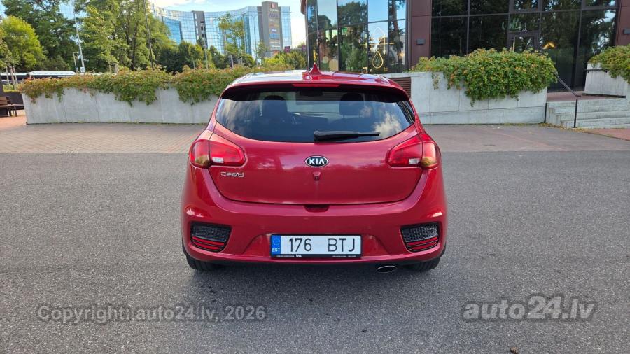 Red Kia Ceed 2017 in Tallinn, with an engine capacity of 1.60 L and mileage of 168 thousand km for 6990 €, photo 7 on AUTOMOTO.COM.LV