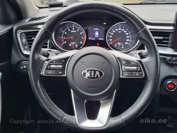 Red Kia Ceed 2019 in Tallinn, with an engine capacity of 1.35 L and mileage of 77 thousand km for 13995 €, photo 11 on AUTOMOTO.COM.LV