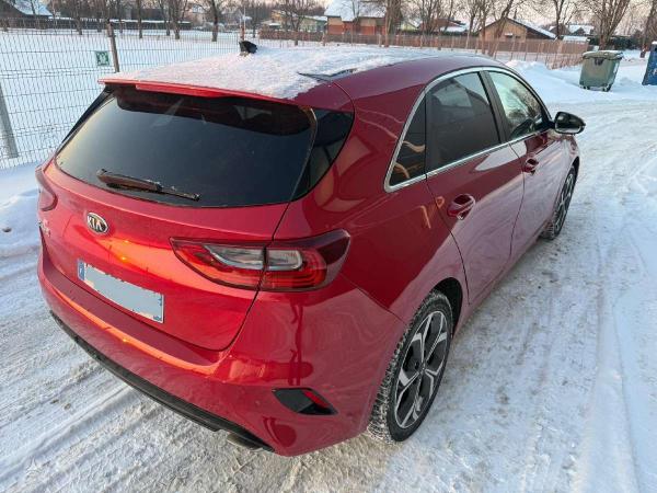 Sarkans Kia Ceed 2019 Šilutė, ar dzinēja tilpumu 1.00 L un nobraukumu 126 tūkst. km par 8900 €, foto 3 vietnē AUTOMOTO.COM.LV