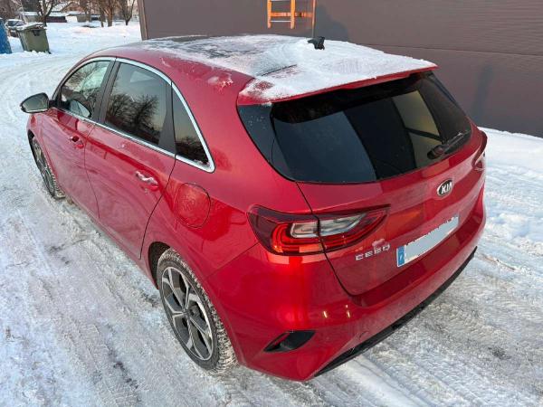 Sarkans Kia Ceed 2019 Šilutė, ar dzinēja tilpumu 1.00 L un nobraukumu 126 tūkst. km par 8900 €, foto 4 vietnē AUTOMOTO.COM.LV