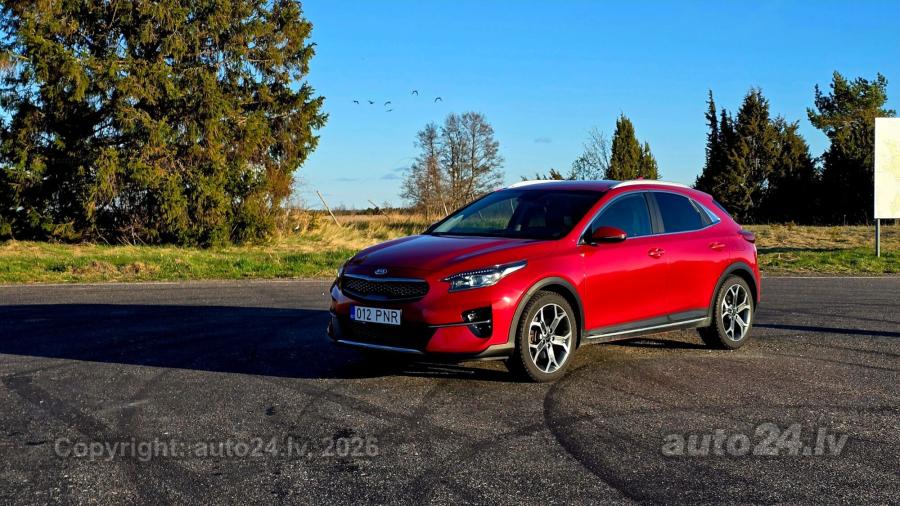 Red Kia Ceed 2020 in Tallinn, with an engine capacity of 1.60 L and mileage of 80 thousand km for 18000 €, photo 1 on AUTOMOTO.COM.LV