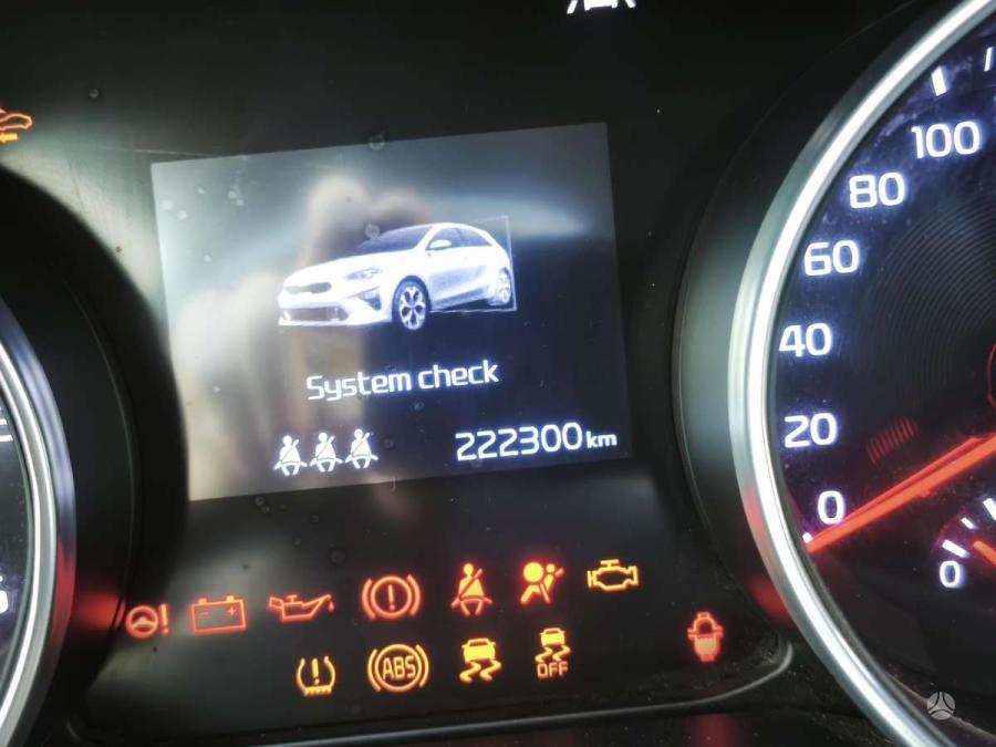 Sarkans Kia Ceed 2020 Kauņa, ar dzinēja tilpumu 1.60 L un nobraukumu 220 tūkst. km par 7900 €, foto 13 vietnē AUTOMOTO.COM.LV