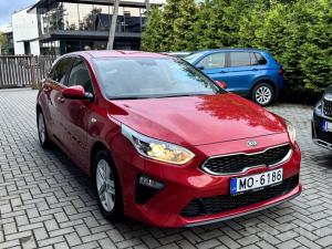 Red Kia Ceed 2020 in Riga, with an engine capacity of 1.40 L and mileage of 95 thousand km for 11500 €, photo 3 on AUTOMOTO.COM.LV