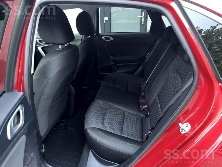 Red Kia Ceed 2020 in Riga, with an engine capacity of 1.40 L and mileage of 95 thousand km for 11500 €, photo 17 on AUTOMOTO.COM.LV