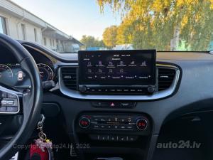 Red Kia Ceed 2020 in Tallinn, with an engine capacity of 1.40 L and mileage of 96 thousand km for 17100 €, photo 7 on AUTOMOTO.COM.LV