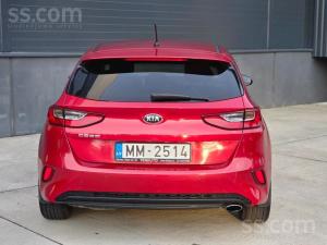 Sarkans Kia Ceed 2020 Rīga, ar dzinēja tilpumu 1.60 L un nobraukumu 165 tūkst. km par 8500 €, foto 20 vietnē AUTOMOTO.COM.LV