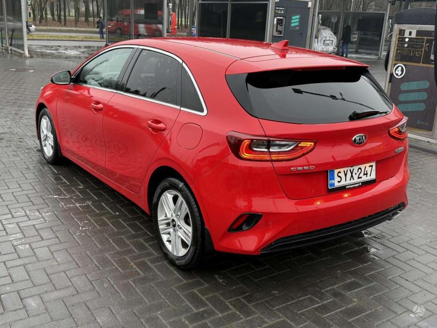 Sarkans Kia Ceed 2021 Kauņa, ar dzinēja tilpumu 1.00 L un nobraukumu 75 tūkst. km par 11448 €, foto 5 vietnē AUTOMOTO.COM.LV