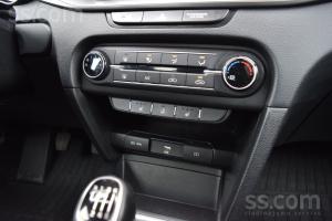 Red Kia Ceed 2021 in Riga, with an engine capacity of 1.60 L and mileage of 175 thousand km for 8400 €, photo 8 on AUTOMOTO.COM.LV