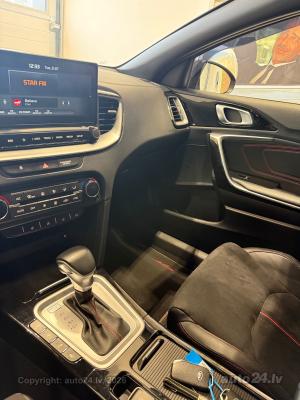 Sarkans Kia Ceed 2021 Rakvere, ar dzinēja tilpumu 1.60 L un nobraukumu 96 tūkst. km par 18900 €, foto 12 vietnē AUTOMOTO.COM.LV