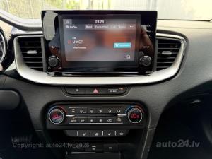 Sarkans Kia Ceed 2021 Tallina, ar dzinēja tilpumu 1.50 L un nobraukumu 40 tūkst. km par 15900 €, foto 9 vietnē AUTOMOTO.COM.LV