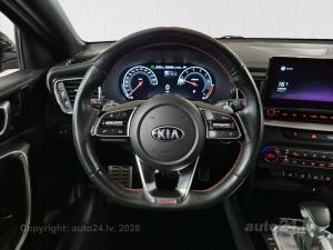 Red Kia Ceed 2021 in Tallinn, with an engine capacity of 1.60 L and mileage of 85 thousand km for 20490 €, photo 13 on AUTOMOTO.COM.LV