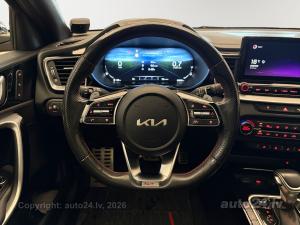 Red Kia Ceed 2022 in Tallinn, with an engine capacity of 1.60 L and mileage of 55 thousand km for 23490 €, photo 9 on AUTOMOTO.COM.LV