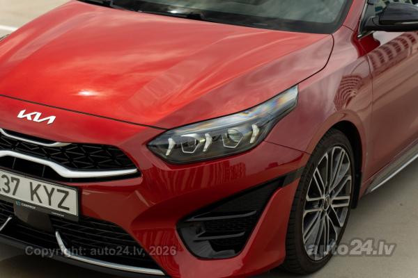 Red Kia Ceed 2022 in Tallinn, with an engine capacity of 1.50 L and mileage of 30 thousand km for 23990 €, photo 4 on AUTOMOTO.COM.LV