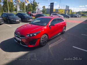 Red Kia Ceed 2023 in Tallinn, with an engine capacity of 1.50 L and mileage of 38 thousand km for 22800 €, photo 4 on AUTOMOTO.COM.LV