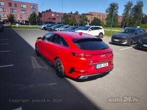 Red Kia Ceed 2023 in Tallinn, with an engine capacity of 1.50 L and mileage of 38 thousand km for 22800 €, photo 5 on AUTOMOTO.COM.LV