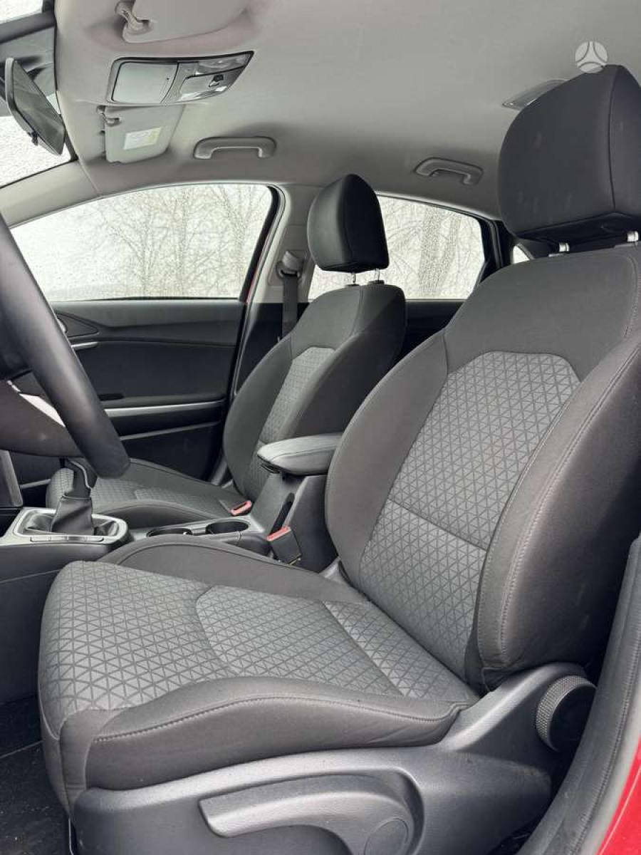 Красный Киа Сид 2024 в Каунас, объемом двигателя 1.00 л и пробегом 28 тыс. км за 7900 €, фото 15 на AUTOMOTO.COM.LV