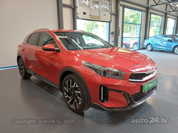 Sarkans Kia Ceed 2024 Tallina, ar dzinēja tilpumu 1.50 L un nobraukumu 28 tūkst. km par 24900 €, foto 3 vietnē AUTOMOTO.COM.LV