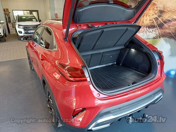 Sarkans Kia Ceed 2024 Tallina, ar dzinēja tilpumu 1.50 L un nobraukumu 28 tūkst. km par 24900 €, foto 5 vietnē AUTOMOTO.COM.LV