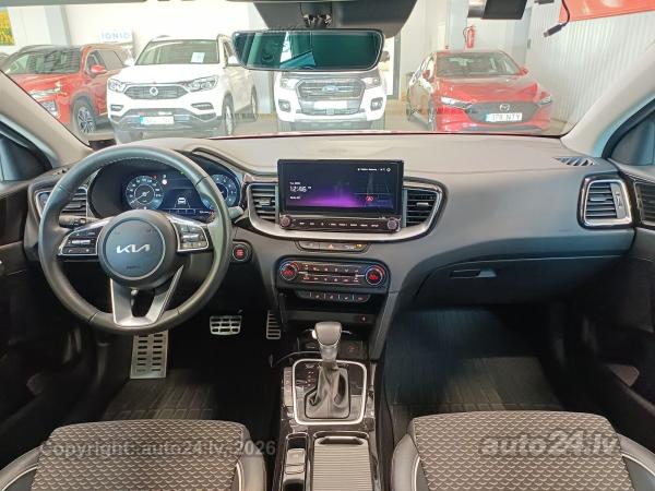 Sarkans Kia Ceed 2024 Tallina, ar dzinēja tilpumu 1.50 L un nobraukumu 28 tūkst. km par 24900 €, foto 8 vietnē AUTOMOTO.COM.LV
