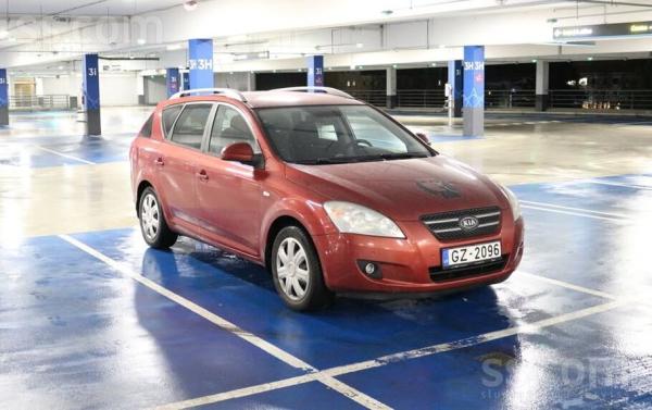 Red Kia Ceed 2007 in Riga, with an engine capacity of 1.60 L and mileage of 259 thousand km for 1767 €, photo 1 on AUTOMOTO.COM.LV