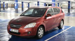 Red Kia Ceed 2007 in Riga, with an engine capacity of 1.60 L and mileage of 259 thousand km for 1767 €, photo 3 on AUTOMOTO.COM.LV