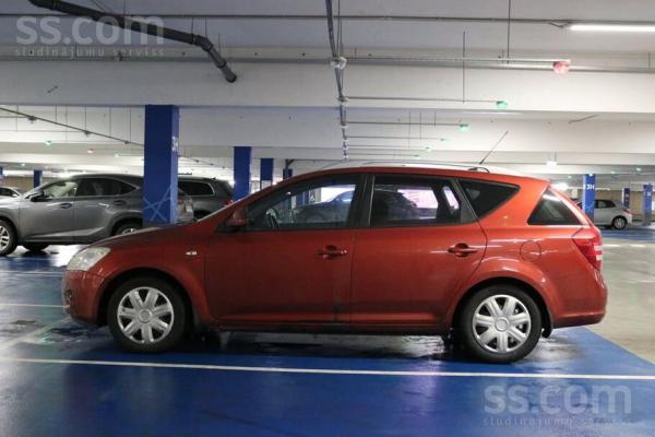 Red Kia Ceed 2007 in Riga, with an engine capacity of 1.60 L and mileage of 259 thousand km for 1767 €, photo 4 on AUTOMOTO.COM.LV