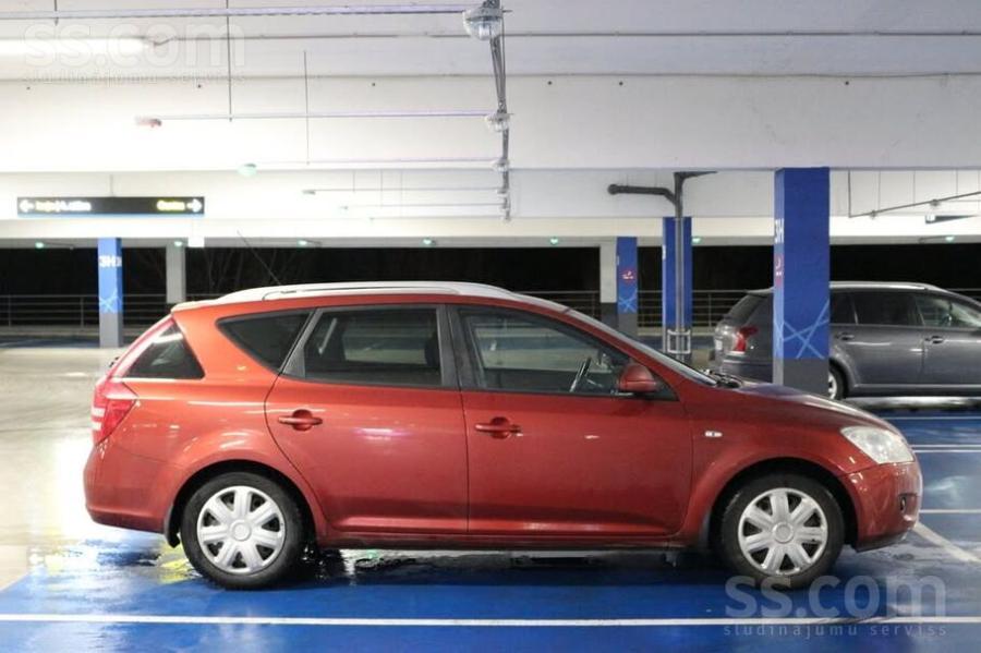 Red Kia Ceed 2007 in Riga, with an engine capacity of 1.60 L and mileage of 259 thousand km for 1767 €, photo 6 on AUTOMOTO.COM.LV
