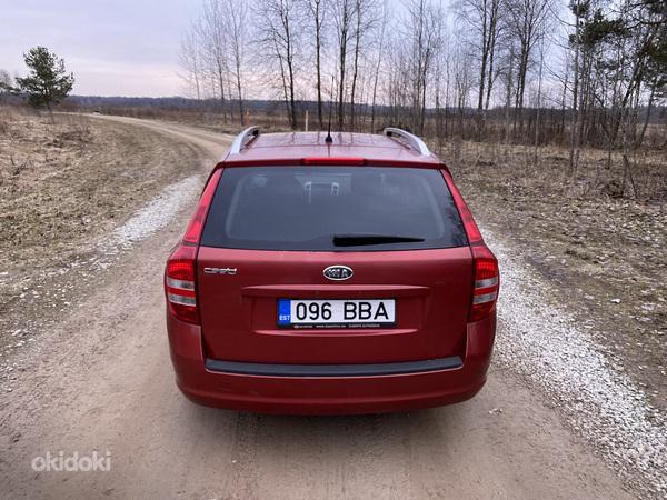 Red Kia Ceed 2008 in Tallinn, with an engine capacity of 93.00 L and mileage of 227 thousand km for 1890 €, photo 5 on AUTOMOTO.COM.LV
