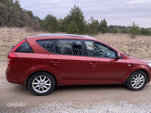 Red Kia Ceed 2008 in Tallinn, with an engine capacity of 93.00 L and mileage of 227 thousand km for 1890 €, photo 7 on AUTOMOTO.COM.LV