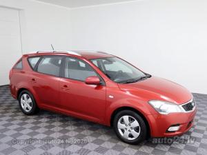Sarkans Kia Ceed 2009 Tallina, ar dzinēja tilpumu 1.60 L un nobraukumu 276 tūkst. km par 1699 €, foto  vietnē AUTOMOTO.COM.LV