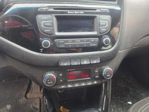 Sarkans Kia Ceed 2013 Marijampole, ar dzinēja tilpumu 1.59 L un nobraukumu 216 tūkst. km par 3700 €, foto 13 vietnē AUTOMOTO.COM.LV