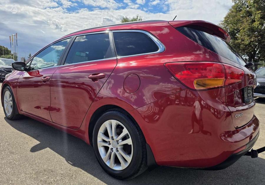 Sarkans Kia Ceed 2013 Marijampole, ar dzinēja tilpumu 1.59 L un nobraukumu 216 tūkst. km par 5400 €, foto 6 vietnē AUTOMOTO.COM.LV