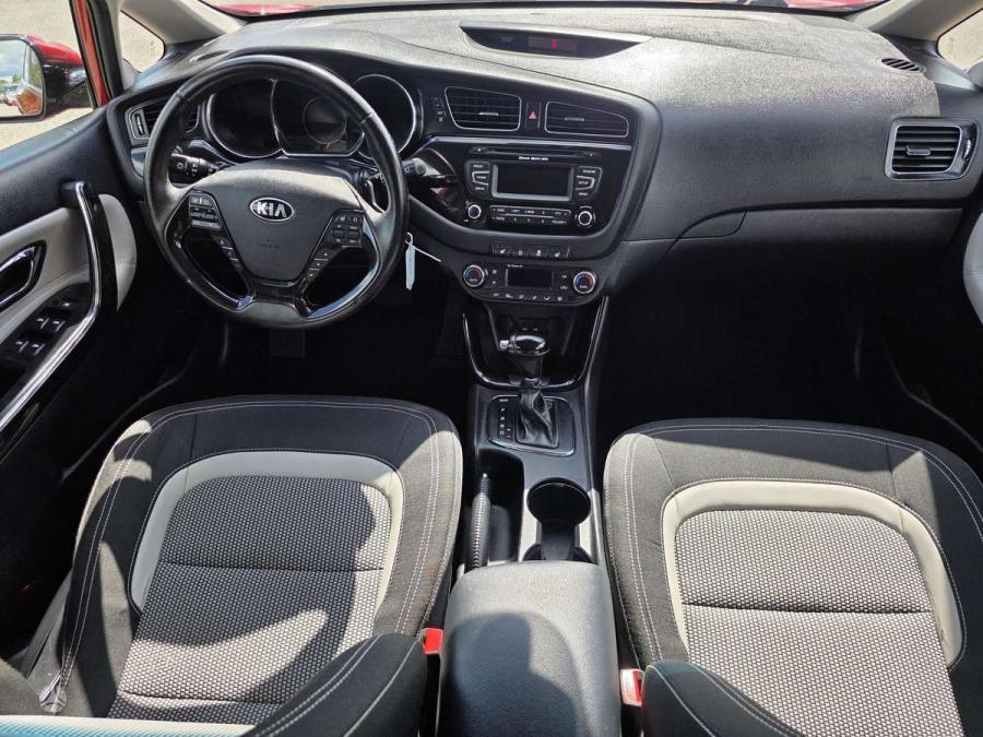 Sarkans Kia Ceed 2013 Marijampole, ar dzinēja tilpumu 1.59 L un nobraukumu 216 tūkst. km par 5400 €, foto 13 vietnē AUTOMOTO.COM.LV
