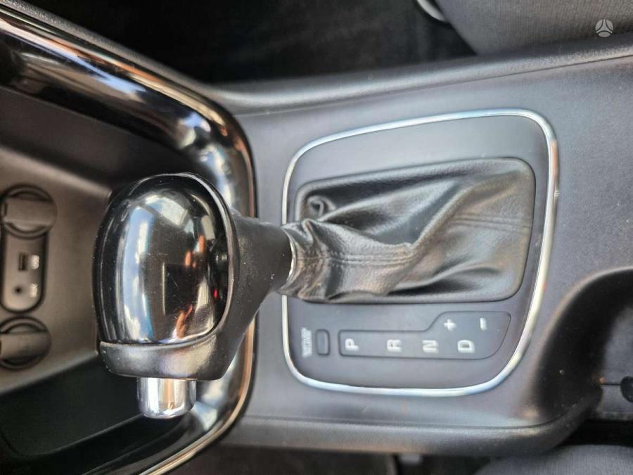 Sarkans Kia Ceed 2013 Marijampole, ar dzinēja tilpumu 1.59 L un nobraukumu 216 tūkst. km par 5400 €, foto 14 vietnē AUTOMOTO.COM.LV