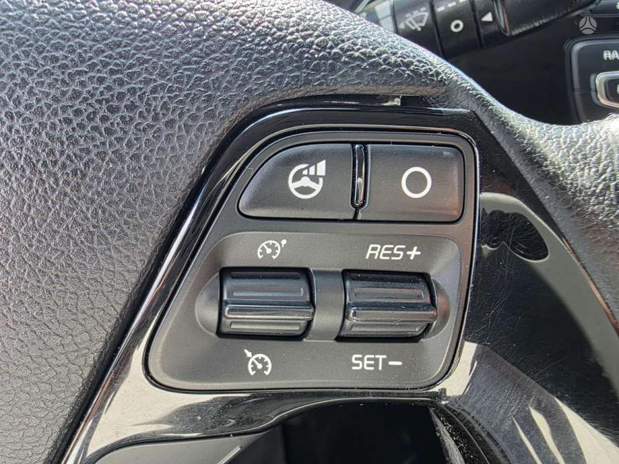 Sarkans Kia Ceed 2013 Marijampole, ar dzinēja tilpumu 1.59 L un nobraukumu 216 tūkst. km par 5400 €, foto 17 vietnē AUTOMOTO.COM.LV