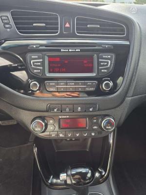 Sarkans Kia Ceed 2013 Marijampole, ar dzinēja tilpumu 1.59 L un nobraukumu 216 tūkst. km par 5400 €, foto 19 vietnē AUTOMOTO.COM.LV