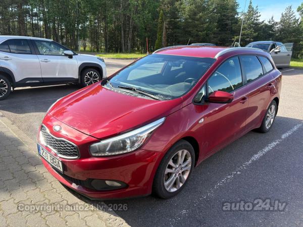 Sarkans Kia Ceed 2014 Rapla, ar dzinēja tilpumu 1.60 L un nobraukumu 168 tūkst. km par 3800 €, foto 1 vietnē AUTOMOTO.COM.LV