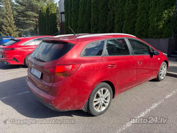Sarkans Kia Ceed 2014 Rapla, ar dzinēja tilpumu 1.60 L un nobraukumu 168 tūkst. km par 3800 €, foto 2 vietnē AUTOMOTO.COM.LV