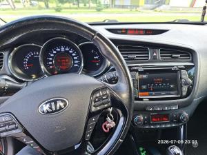 Red Kia Ceed 2014 in Kaunas, with an engine capacity of 1.59 L and mileage of 186 thousand km for 6100 €, photo 14 on AUTOMOTO.COM.LV