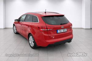 Red Kia Ceed 2016 in Tartu, with an engine capacity of 1.60 L and mileage of 188 thousand km for 8780 €, photo 5 on AUTOMOTO.COM.LV