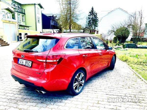 Red Kia Ceed 2016 in Tallinn, with an engine capacity of 1.00 L and mileage of 169 thousand km for 7999 €, photo 4 on AUTOMOTO.COM.LV